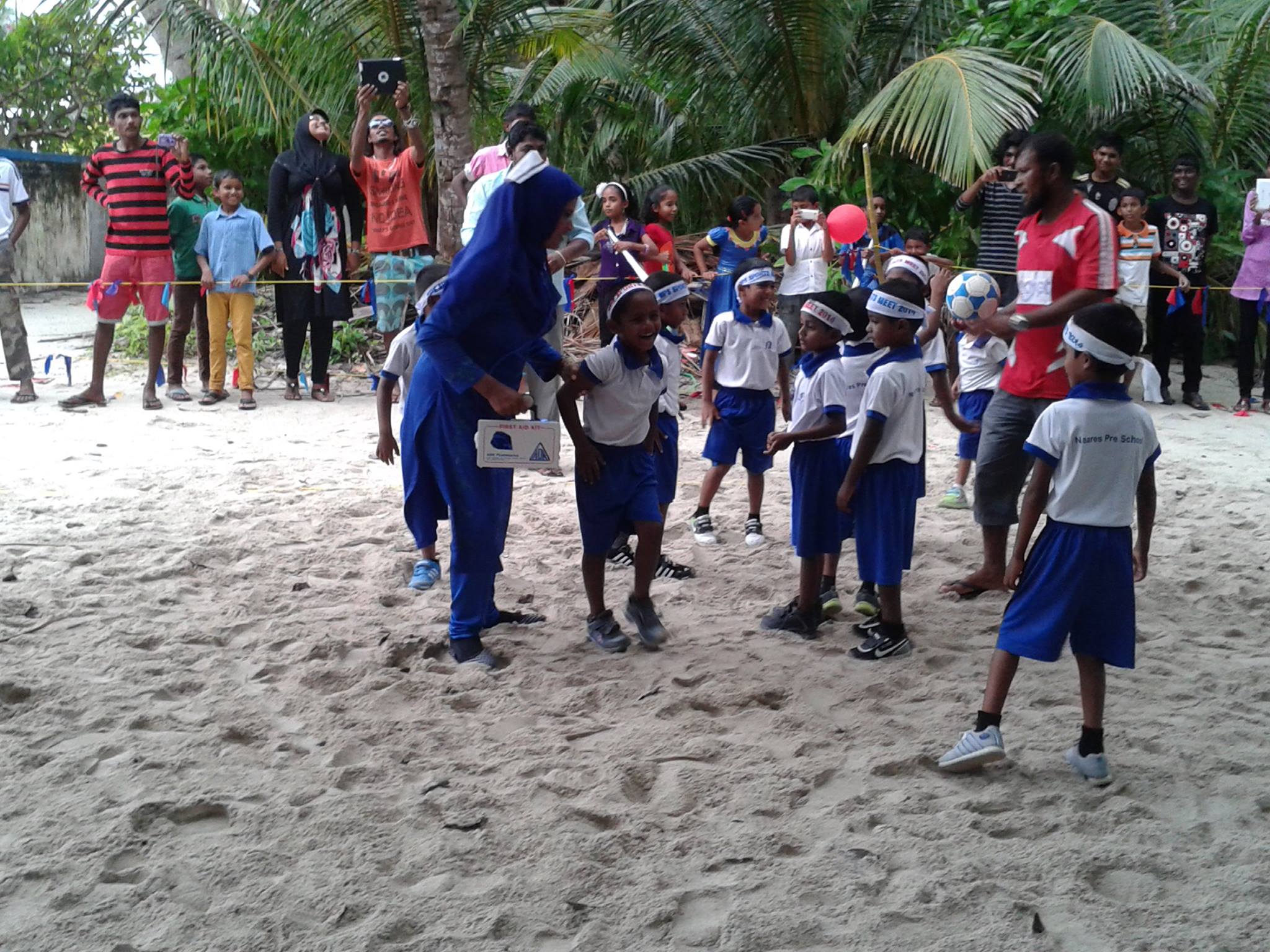 ޕްރީ ސްކޫލް ތަޢުލީމުން ކުދިން ބާކީ ނުކުރަން، ޖަލީލު ވެވަޑައިގެންނެވި ...